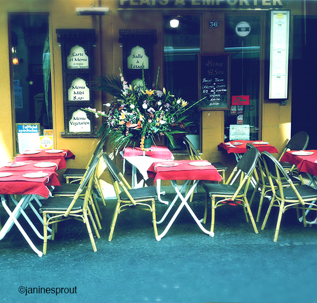 How to insult a Paris restaurant – a photographic walking guide